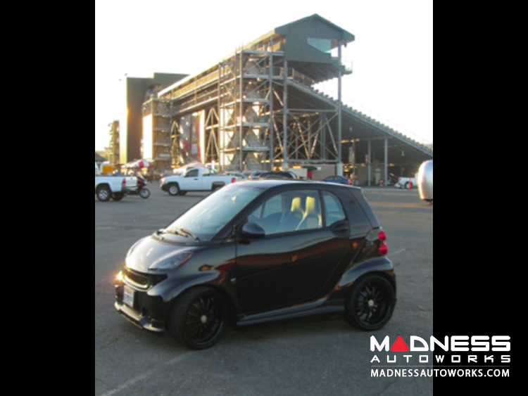 Custom Black smart car - Customization